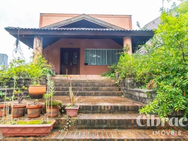 Casa com 5 quartos no Bigorrilho