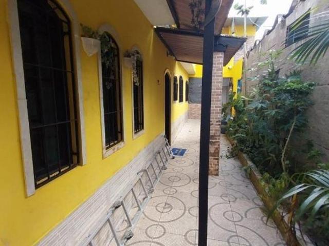 CASA COM 5 QUARTOS NO LOTY PRÓXIMO A RODOVIA EM ITANHAÉM