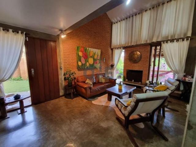 Casa com 5 quartos sendo 3 suítes à venda Granja Viana Caraoicuíba/SP