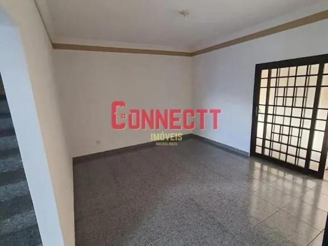 CASA COM 5 QUARTOS SENDO 1 SUITE 4 VAGAS DE GARAGEM NO BAIRRO PALMARES