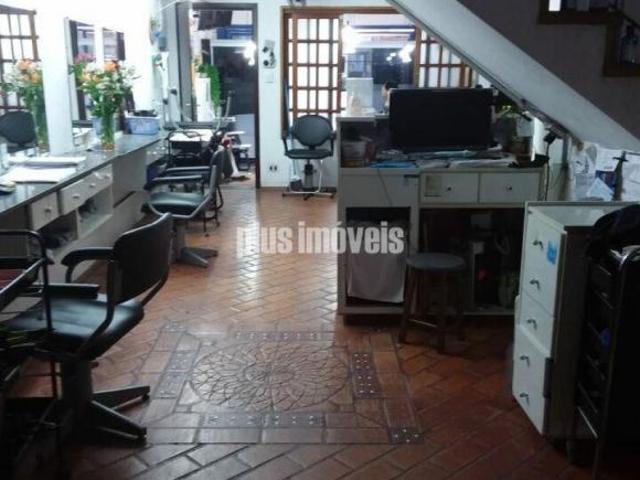 Casa com 5 Quartos sendo 1 suite e 2 banheiros à Venda, 142 m²