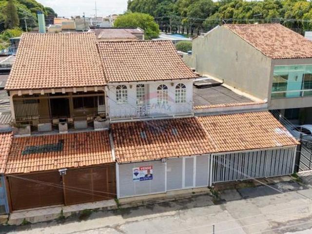 CASA COM 5 QUARTOS SENDO 2 SUÍTES NO NÚCLEO BANDEIRANTE DF ACEITA FINANCIAMENTO ÓTIMA LOCALIZAÇÃO