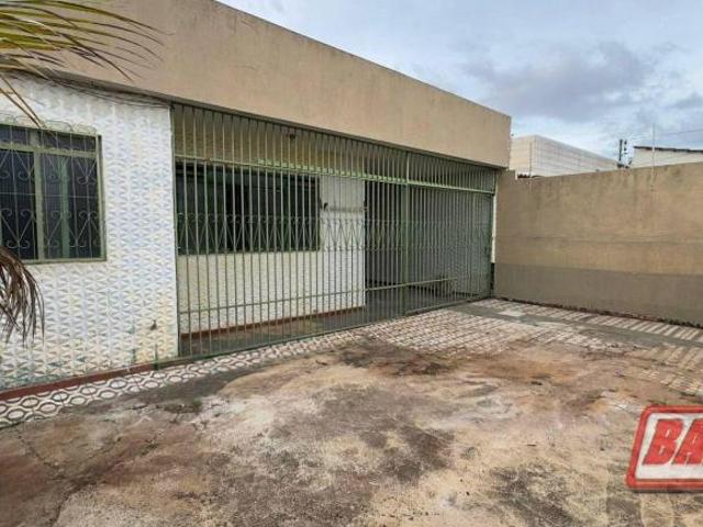Casa com 5 quartos para Venda Taguatinga Norte, Brasília