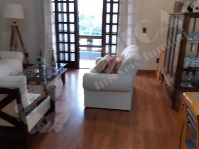 Casa com 5 Quartos para Venda / Locação, 300m², por R$ 950.000,00, em Jardim Quintas Das Videiras, J