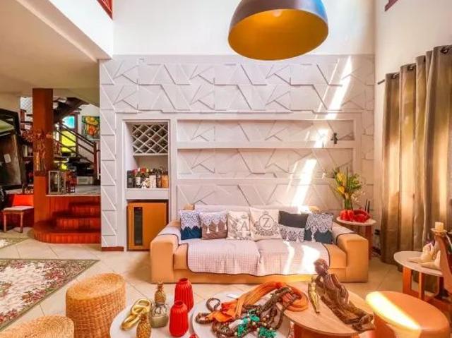 Casa com 5 Quartos para alugar, 220m² Praia do Forte