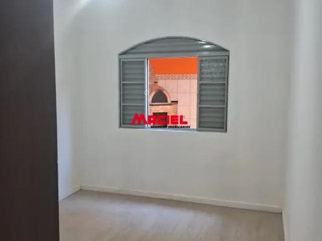 Casa com 5 Quartos para alugar, 230m² Jardim Satélite