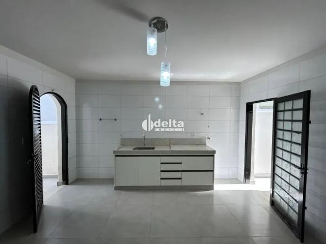 Casa com 5 Quartos para alugar, 248m² Brasil