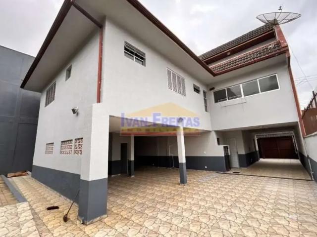 Casa com 5 quartos para alugar na Rua Carlos Klemtz, 60, Portão, Curitiba
