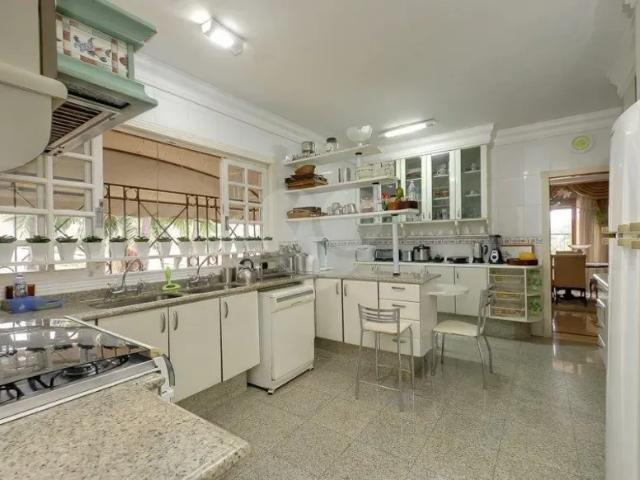 Casa com 5 quartos à venda em Jardim Marajoara SP