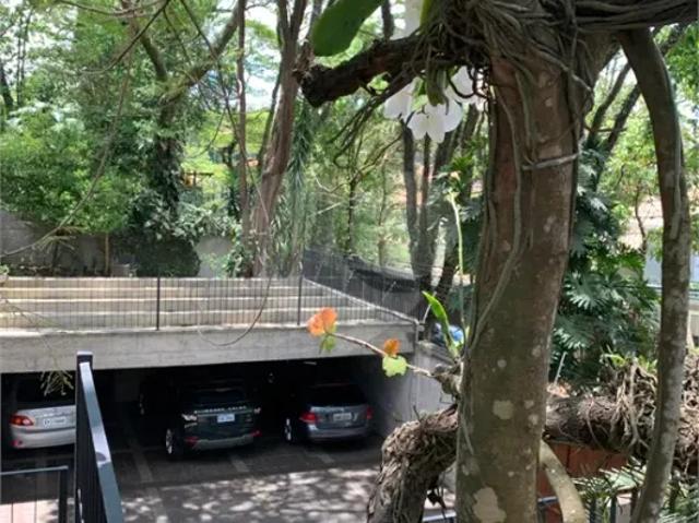 Casa à venda com 5 quartos, sendo 3 suítes, em Jardim Leonor, São Paulo SP