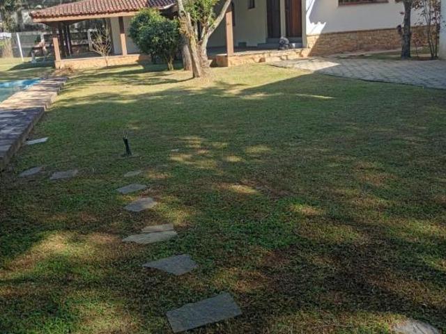 Casa com 5 Suíte é Piscina Con Fechado a Venda e locação