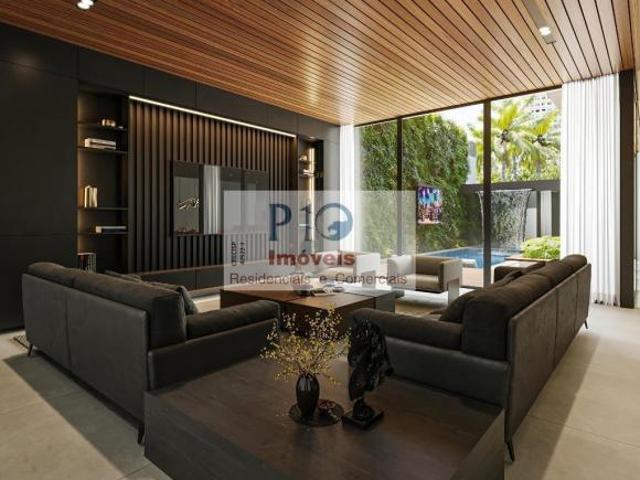Casa com 5 suítes 6 vagas a venda no Jardim Paulistano