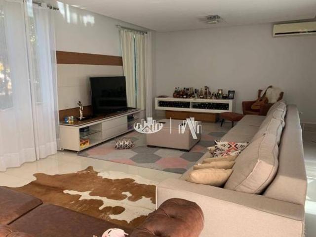 Casa com 5 Suites à venda, 440 m² por R$ 3.900.000 Condomínio Pitanguá Londrina/PR