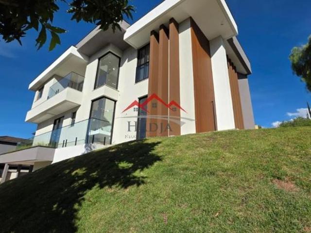 Casa com 5 suítes e piscina climatizada à venda no Bosque dos Jatobás