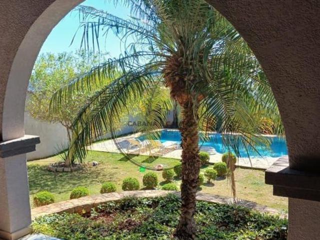 Casa com 5 suítes e vista para a Pedra Grande – Jardim dos Pinheiros