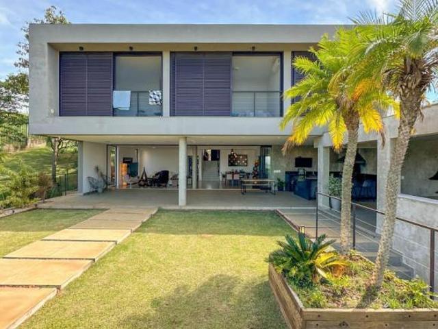 Casa com 5 suítes no condomínio FAZENDA SERRAZUL II