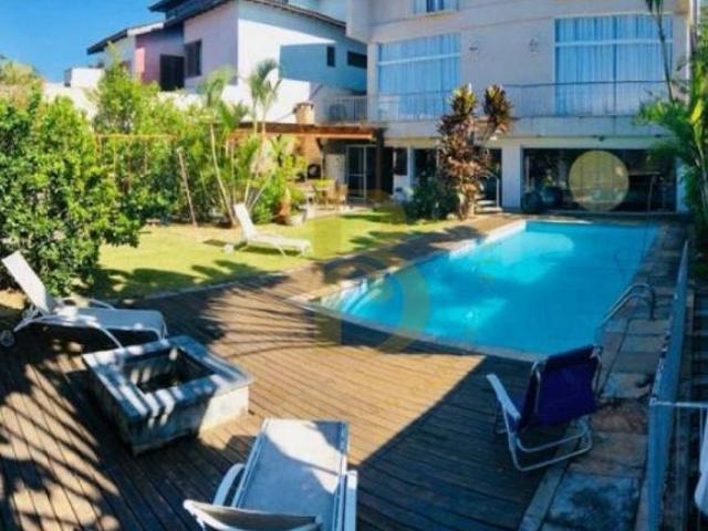 Casa á venda na Chácara Monte alegre, 600m², 4 suítes, 5 vagas e piscina