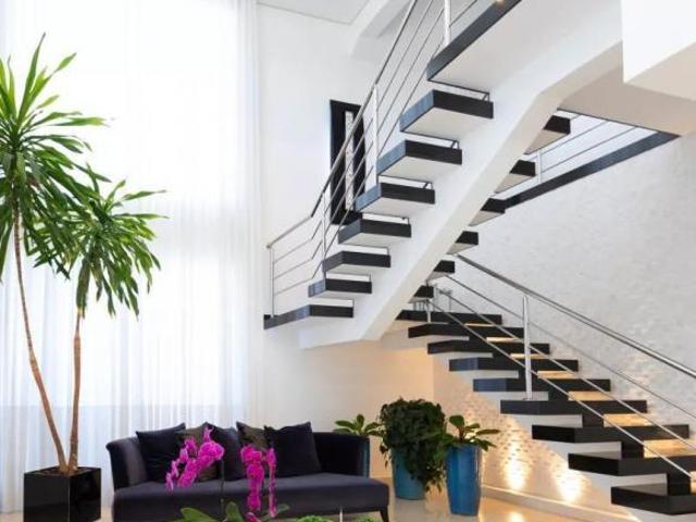 Casa com 600m² no Alphaville Graciosa