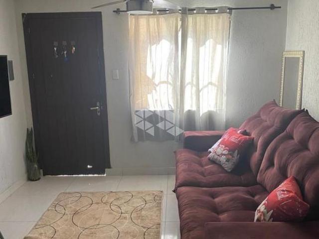 Casa com 67m² e 3 quartos à venda no bairro Santa Tereza