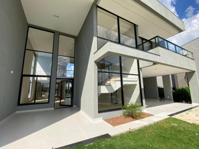 Casa com 663 m² e 5 quartos à venda, condomínio Gran Royalle