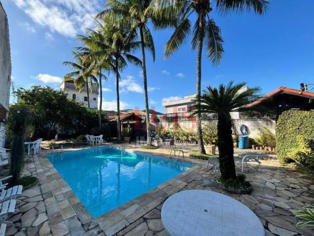 Casa com 6 dormitórios à venda, 331 m² por R$ 2.147.000 Piratininga Niterói/RJ CA8421