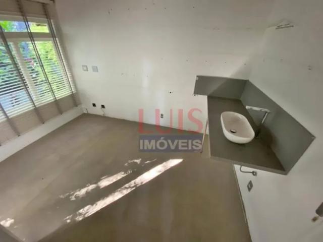 Casa com 6 dormitórios à venda, 595 m² por R$ 3.900.000,00 Camboinhas Niterói/RJ