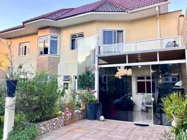 Casa com 6 dormitório à venda