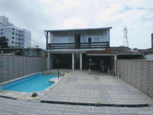 Casa com 6 Dormitórios no Solemar