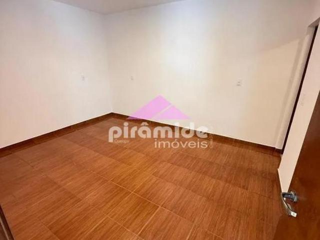 Casa com 6 dormitórios à venda, 199 m² por R$ 850.000,00 Vila Resende Caçapava/SP