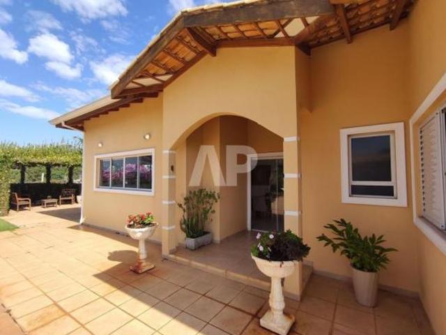 Casa com 6 dormitórios à venda, 215 m² por R$ 2.000.000,00 Condomínio Residencial Terras Di Leonar