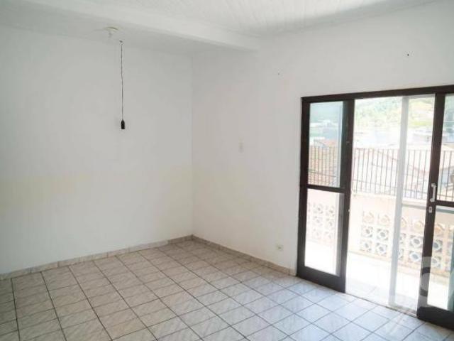 Casa com 6 dormitórios à venda, 225 m² por R$ 800.000 Centro Caraguatatuba/SP