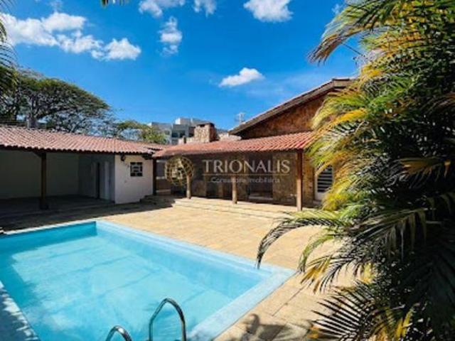 Casa com 6 dormitórios à venda, 252 m² por R$ 2.600.000,00 Vila Helena Atibaia/SP
