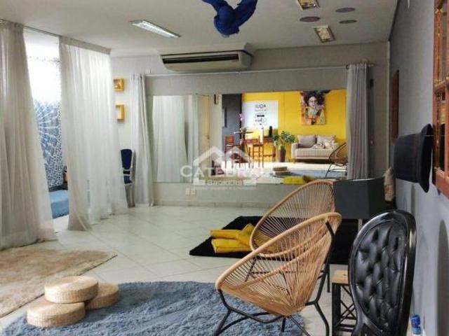 Casa com 6 dormitórios à venda, 270 m² por R$ 2.100.000,00 Vila Vianelo Jundiaí/SP