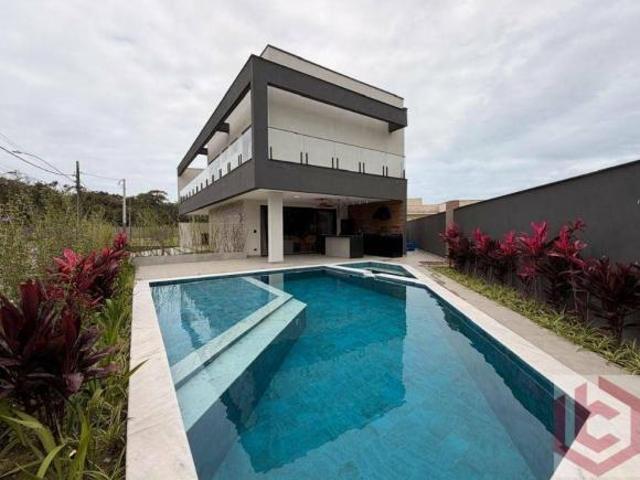 Casa com 6 dormitórios à venda, 291 m² por R$ 2.600.000 Resid. Bosque Três Marias Peruíbe/SP