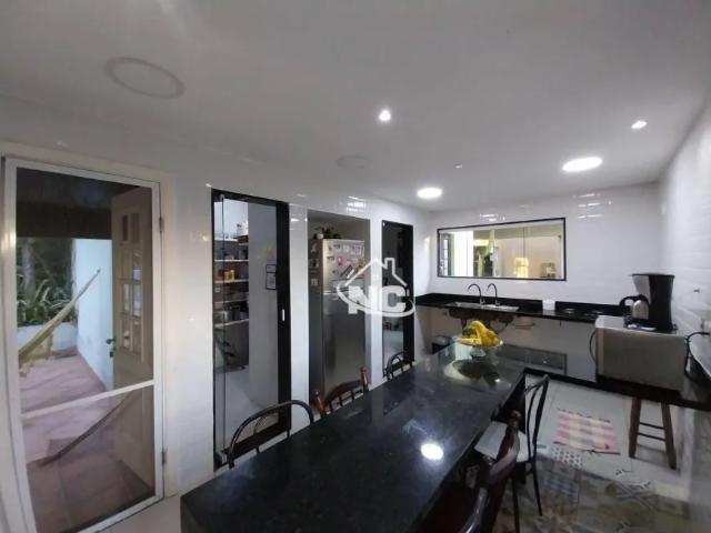 Casa com 6 dormitórios à venda, 300 m² por R$ 1.199.000,00 Piratininga Niterói/RJ