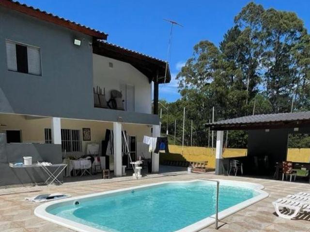 Casa com 6 dormitórios à venda, 300 m² por R$ 1.300.000,00 São Roque São Roque/SP
