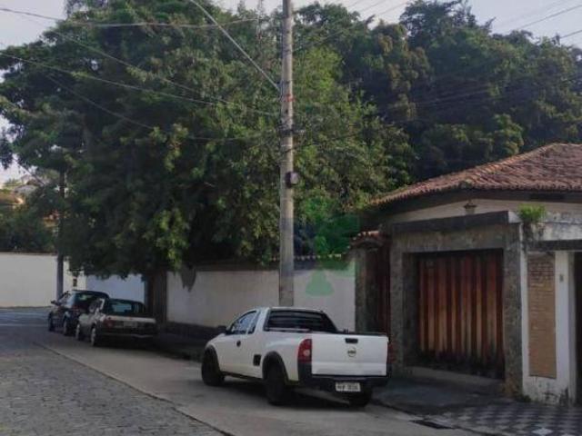 Casa com 6 dormitórios à venda, 361 m² por R$ 1.500.000,00 Centro Jacareí/SP