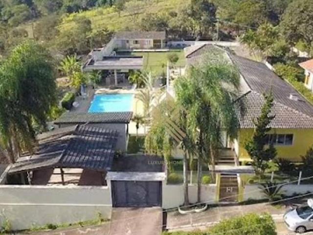 Casa com 6 dormitórios à venda, 500 m² por R$ 2.400.000,00 Jardim dos Pinheiros Atibaia/SP