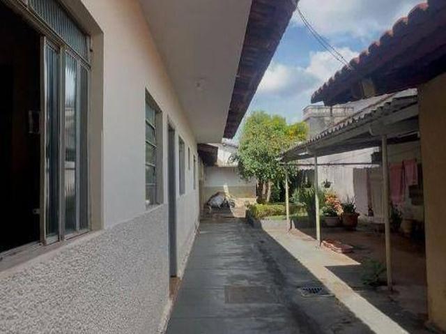 Casa com 6 dormitórios à venda, 565 m² por R$ 790.000,00 Setor Campinas Goiânia/GO