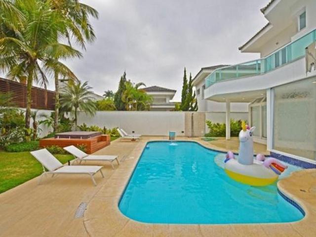 Casa com 6 dormitórios à venda, 750 m² por R$ 4.900.000,00 Acapulco Guarujá/SP