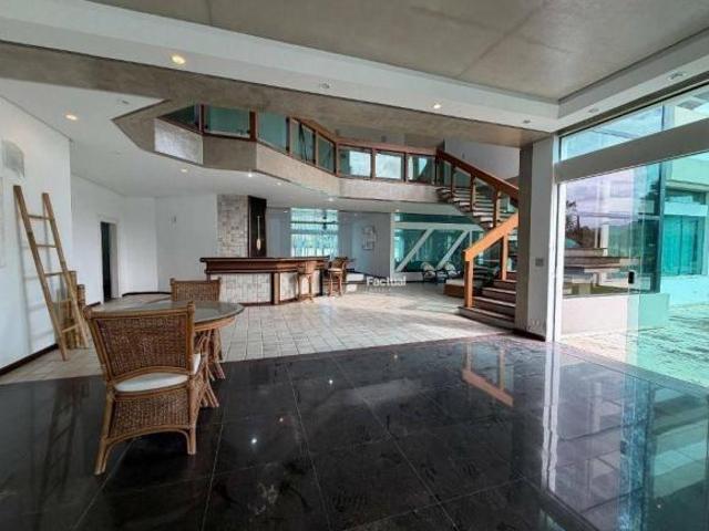 Casa com 6 dormitórios à venda, 900 m² por R$ 5.000.000,00 Acapulco Guarujá/SP