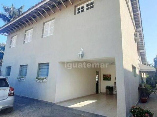 Casa com 6 dormitórios à venda Enseada Guarujá/SP