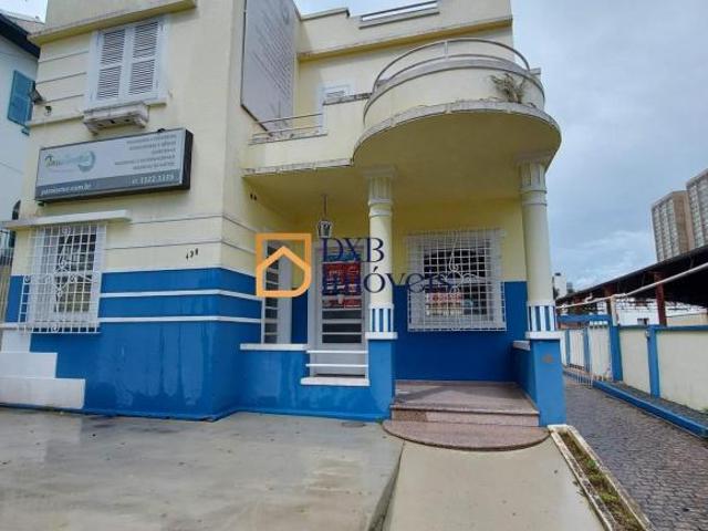 Casa com 6 dormitórios à venda no Largo da Ordem c