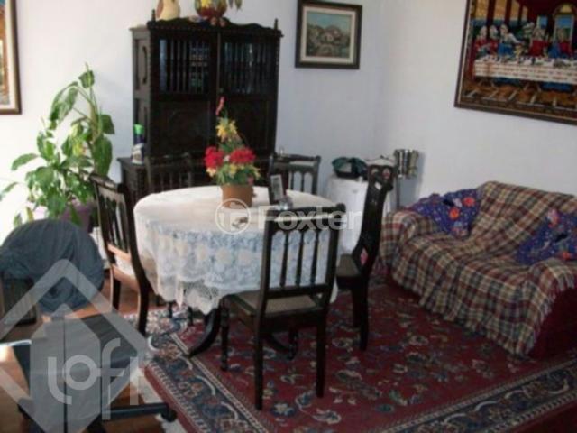 Casa com 6 dormitórios em Porto Alegre