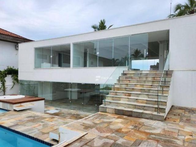 Casa com 6 dormitórios para venda, 955 m² por R$ 25.000.000,00 Praia de Pernambuco Guarujá/SP