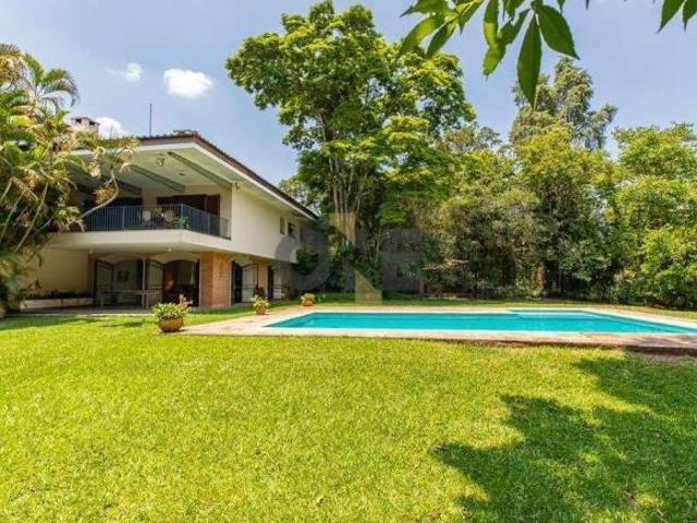 Casa com 6 dormitórios, sendo 2 suítes à venda Granja Viana Cotia/SP