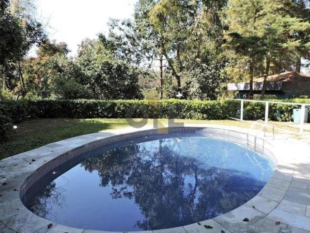 Casa com 6 dormitórios, sendo 6 suítes para venda ou locação na Granja Viana Cotia/SP