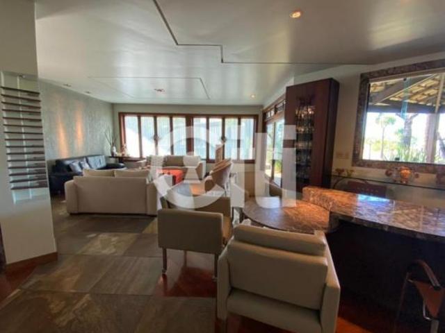 Casa com 6 Quartos, 1550 m² no Condomínio Condados da Lagoa à Venda
