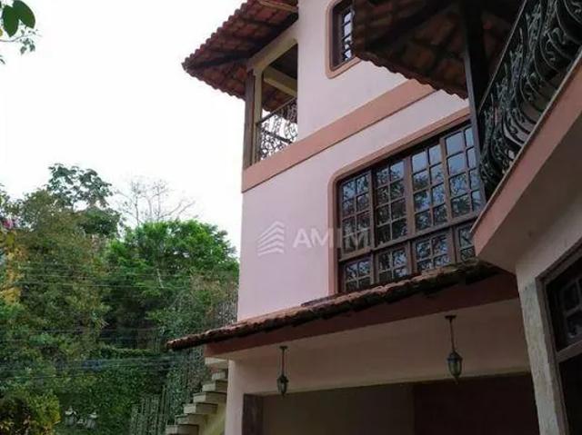 Casa com 6 Quartos à Venda, 620 m² por R$ 1.000.000 Sape Niterói/RJ
