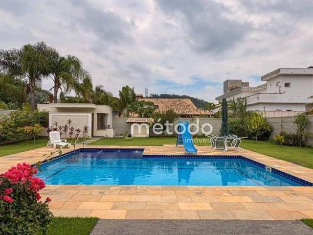 Casa com 5 quartos à venda, 330 m² por R$ 3.500.000 Condomínio Residencial Ponte de Pedra Guarar